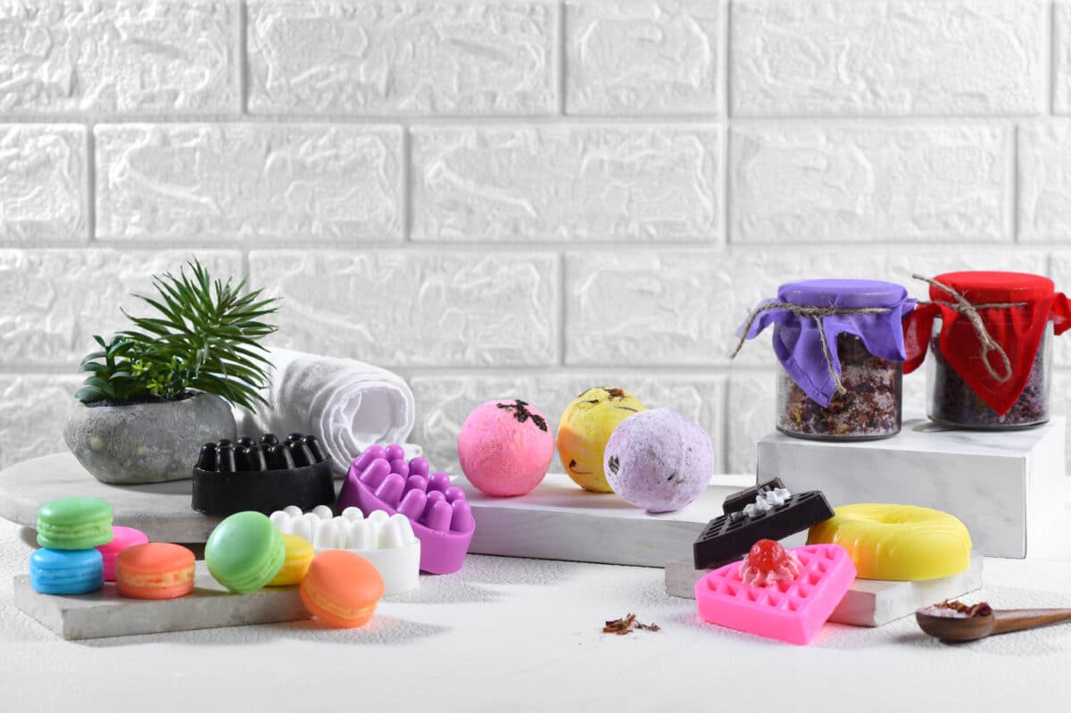 Memorable Best Friend Gifts: Celebrate Your Bond with Thoughtful ...